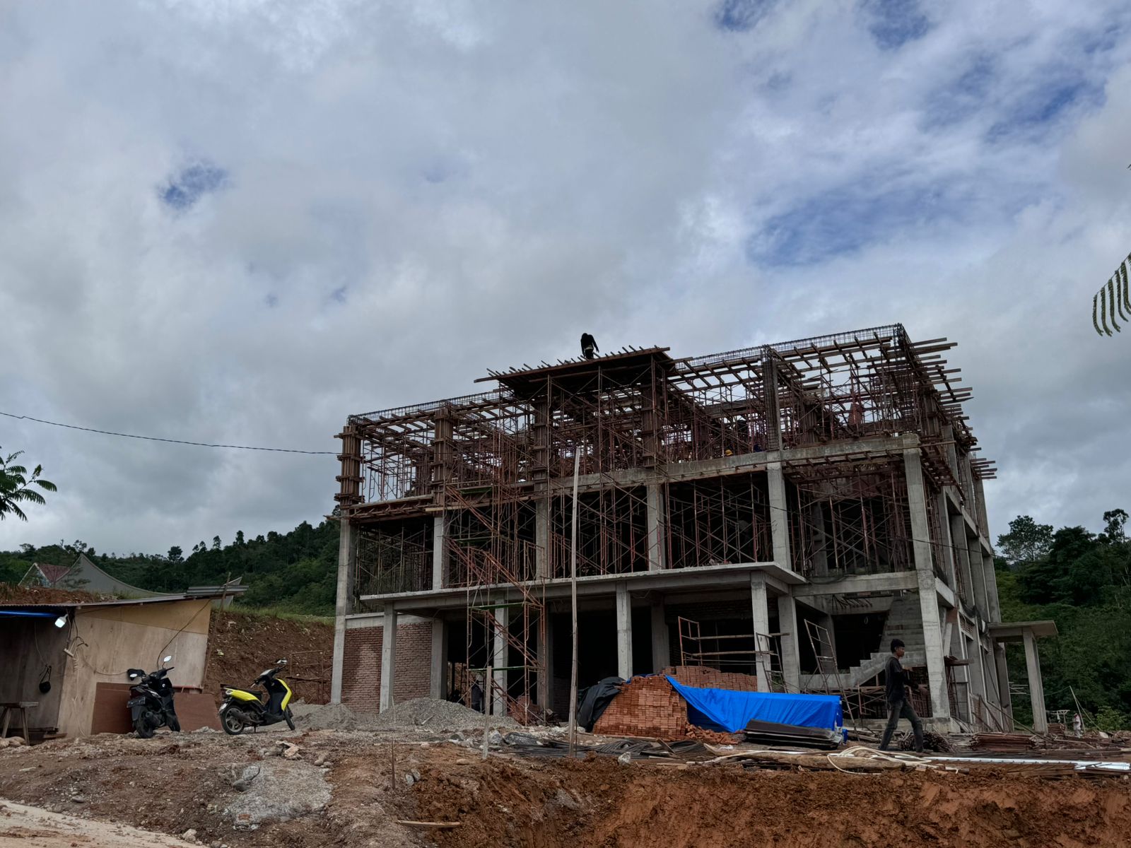 Fajri Hidayat Paparkan Progres Pembangunan Gedung Student Center UIN IB ...
