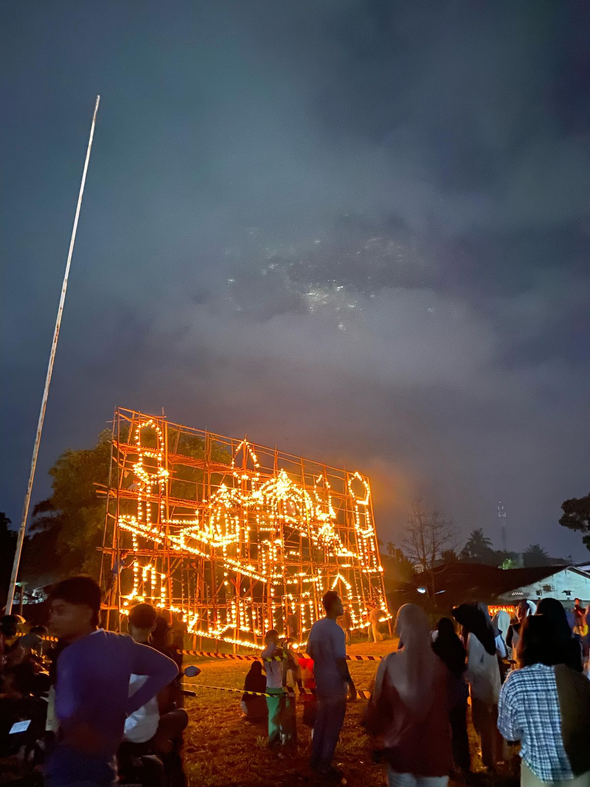Antusias Masyarakat Kunjungi Festival Lampu Colok - LPM Suara Kampus